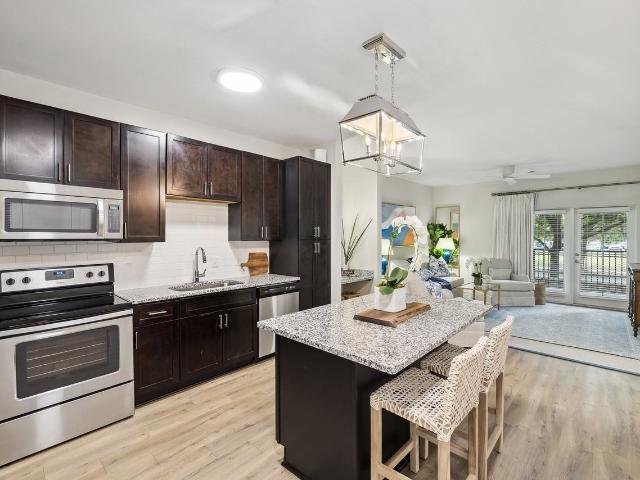 Simmons Park 1 Bedroom Apartment for Rent at 211 River Landing Dr, Charleston, SC 29492 Daniel Island