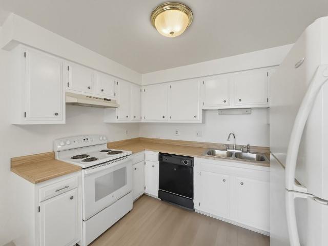Simms Street 6155 2 Bedroom Apartment for Rent at 6155 Simms St, Arvada, CO 80004 Allendale Area