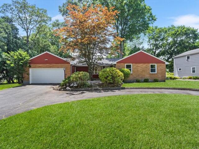 Simsbury Rd, West Hartford, Home For Sale