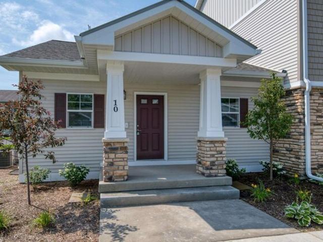 Simsbury St Apt,traverse City, Condo For Sale