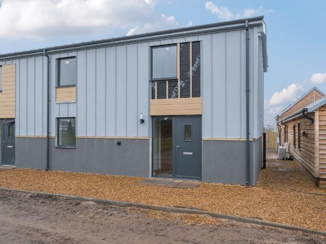 Sinton Green, Hallow, Worcester WR2, 2 bed barn conversion to rent, £1,250 pcm | PrimeLocation