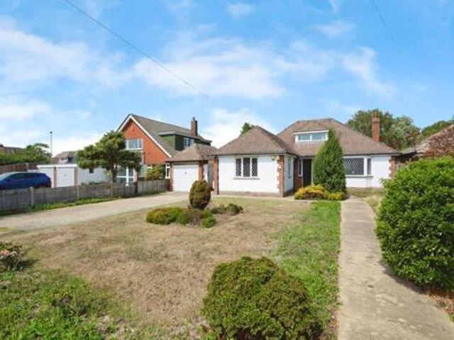 Sinah Lane, Hayling Island, 2 Bedroom Bungalow
