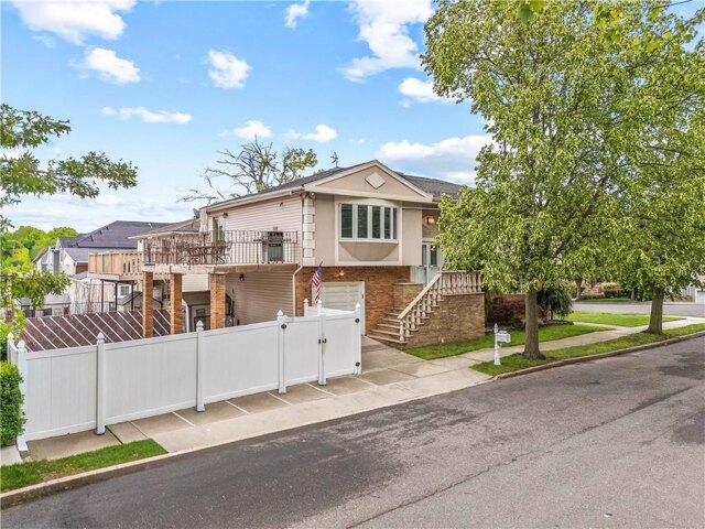 Sinclair Ave, Staten Island, Home For Sale
