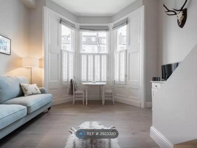 Sinclair Gardens, London W14, 1 bed flat to rent, £1,850 pcm | PrimeLocation