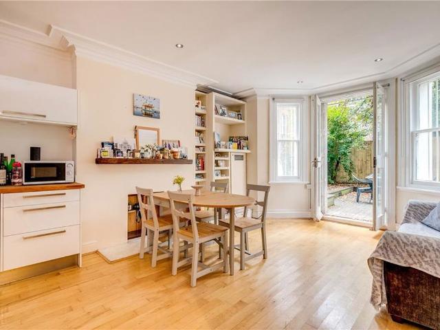 Sinclair Gardens, London W14, 1 bed flat to rent, £2,400 pcm | PrimeLocation