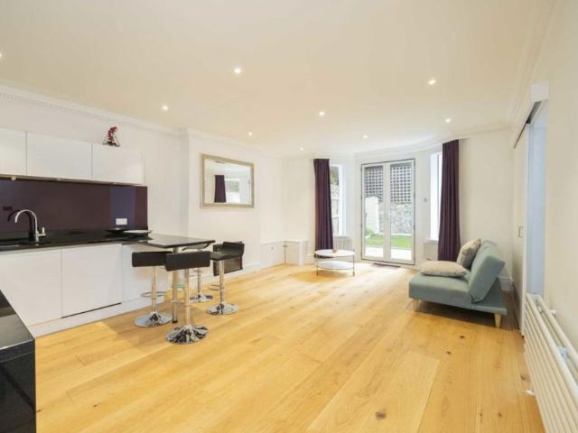 Sinclair Gardens, W14, London
