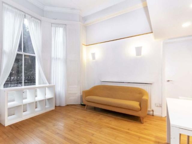 Sinclair Gardens, W14, London
