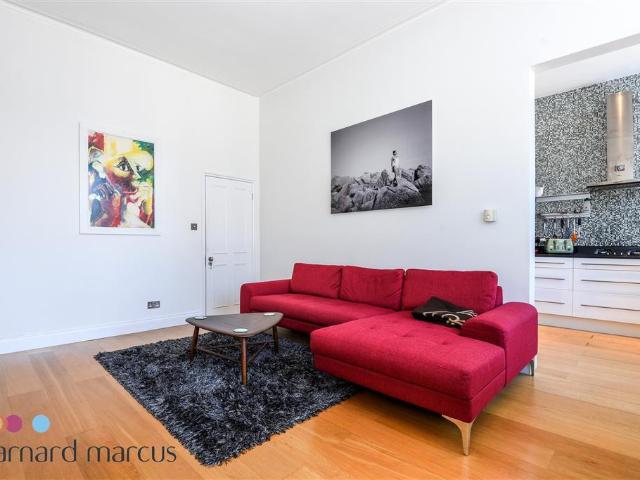 Sinclair Road, Brook Green, London 2 bed flat to rent £2,665 pcm £615 pw