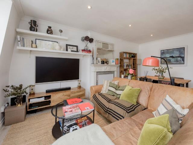 Sinclair Road, London, UK W14, 1 bed flat to rent, £2,250 pcm | PrimeLocation