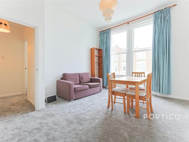 Sinclair Road, London, W14 1 bed flat to rent £1,750 pcm £404 pw
