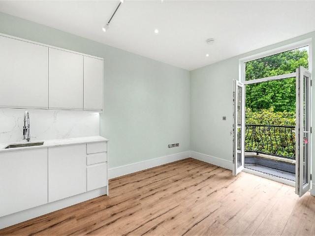 Sinclair Road, London W14, 1 bed flat to rent, £2,400 pcm | PrimeLocation