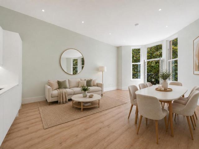 Sinclair Road, London, W14 1 bed flat to rent £2,700 pcm £623 pw