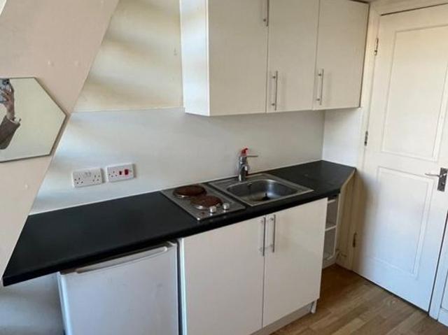 Sinclair Road, London W14, Studio to rent, £1,126 pcm | PrimeLocation