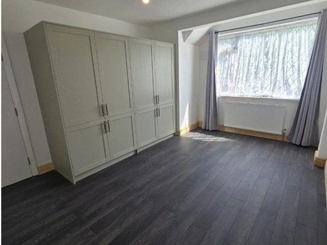 Sinclair Road, London E4, Room to rent, £850 pcm | PrimeLocation
