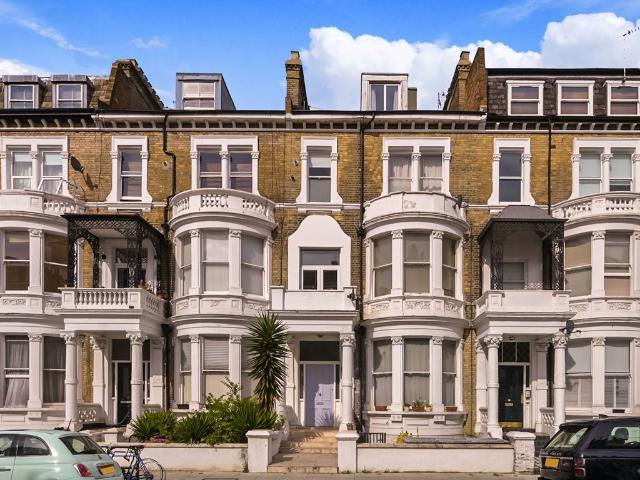 Sinclair Road, Sinclair Road W14, 1 bed flat to rent, £1,750 pcm | PrimeLocation