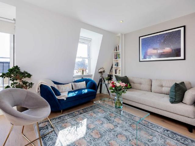 Sinclair Road, W14 2 bed flat to rent £6,500 pcm £1,500 pw