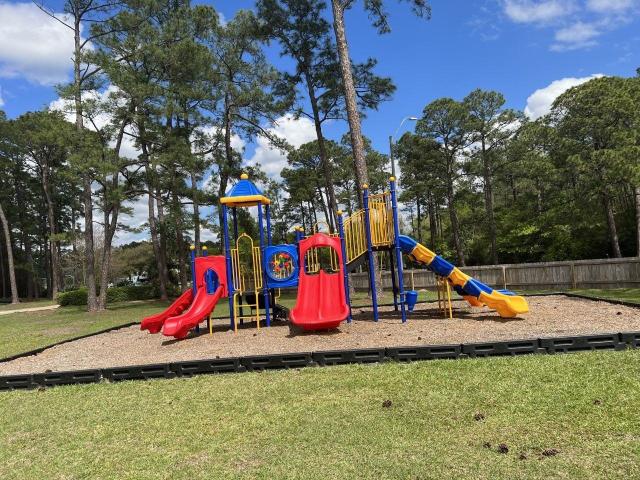Singing River Apartments 2 Bedroom Apartment for Rent at 3605 Gautier Vancleave Rd, Gautier, MS 39553