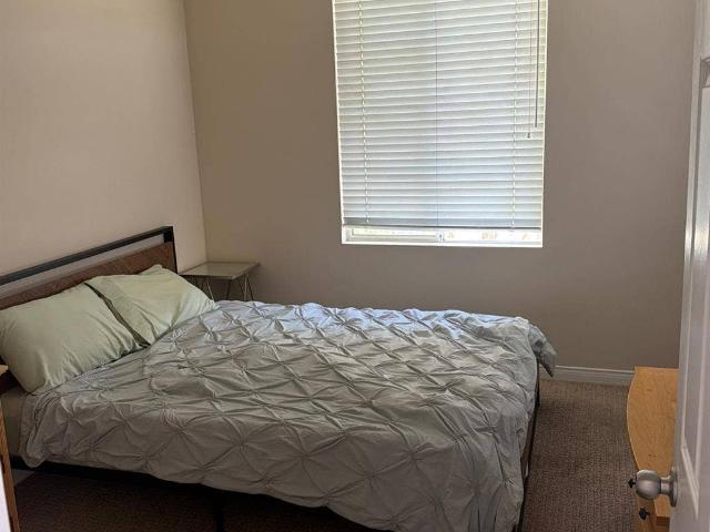 Single bedroom up for rent