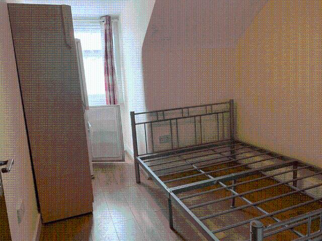 Single bedroom close to ilford town center £550 pcm