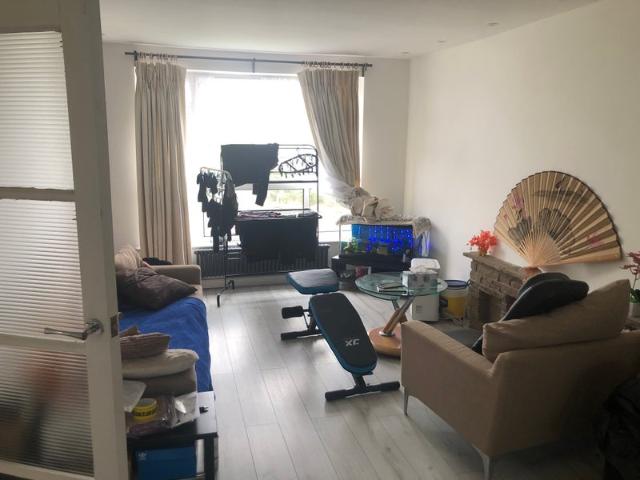 Single bedroom for rent