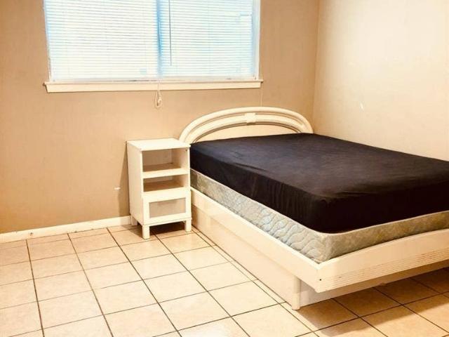 Single bedroom for rentt