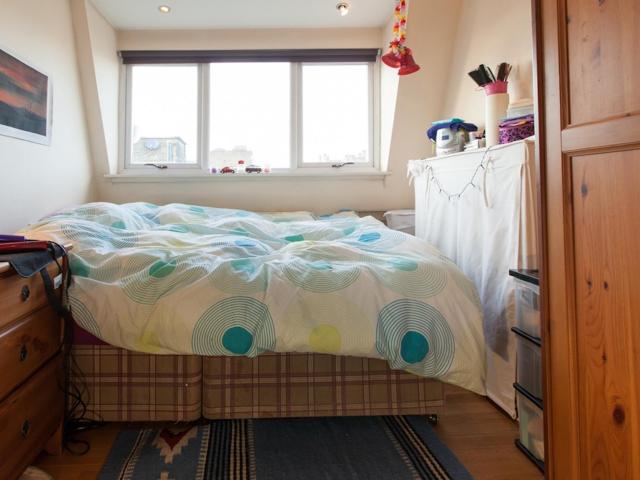 Single bedroom in proximity to University of the Arts London, London College of Communication Has a Room