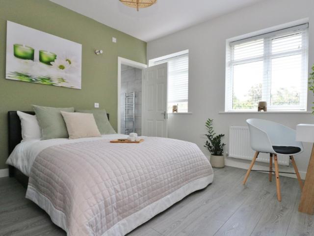 Single bedroom near the Acton Central train station Has a Room