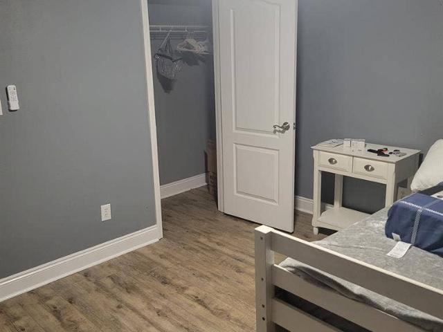Single bedroom/bathroom