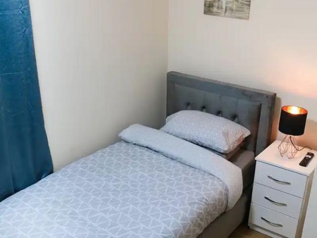 Single Ensuite