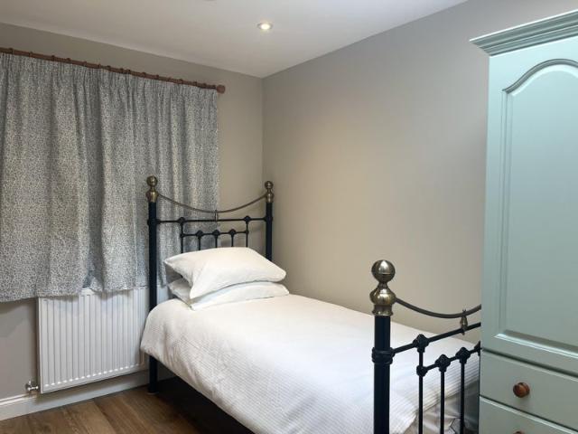 Single Ensuite Room & Kitchenette & Kitchen Access