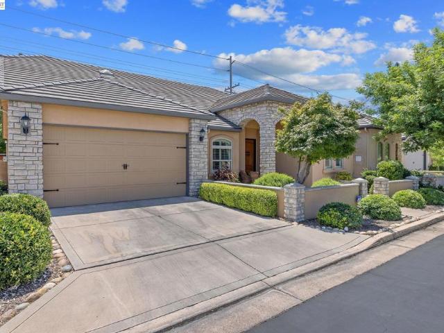 Single Family: MLS #41142
