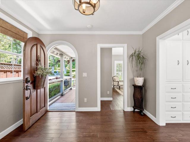 Single Family: MLS #41138