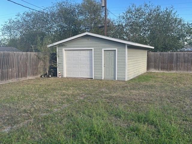 Single Family: MLS #475217