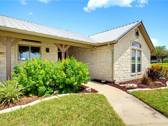 Single Family: MLS #480973