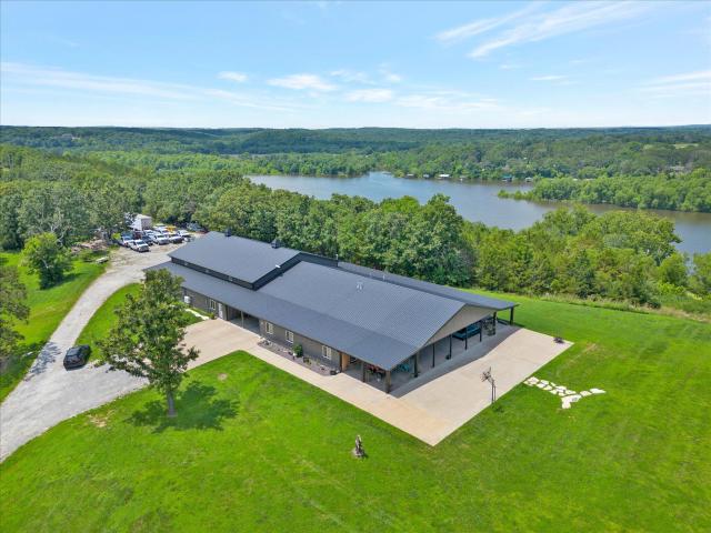Single Family: MLS #60319