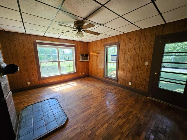 Single Family: MLS #60326