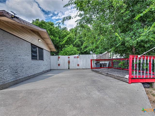 Single Family: MLS #619824