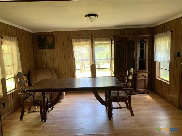 Single Family: MLS #621390