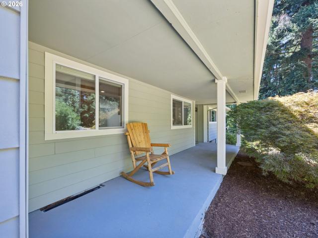Single Family: MLS #716046
