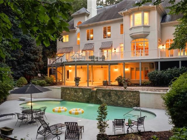Single Family: MLS #7804