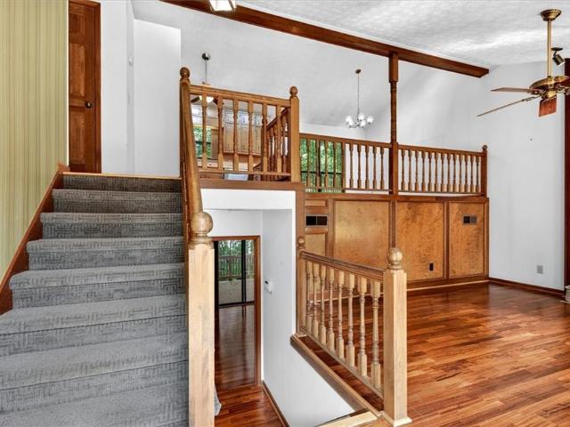 Single Family: MLS #7800