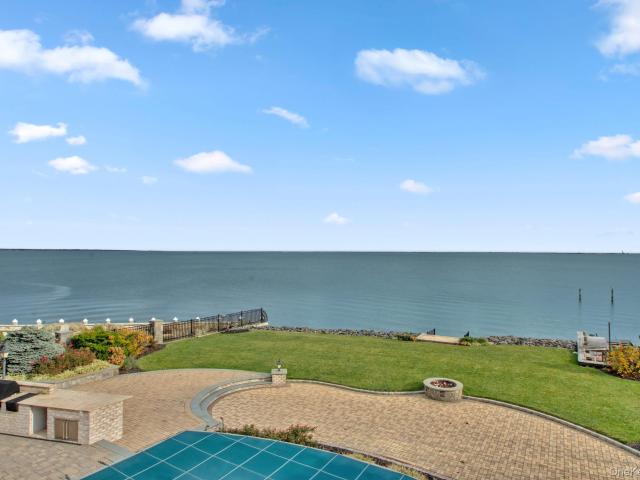 Single Family: MLS #936337