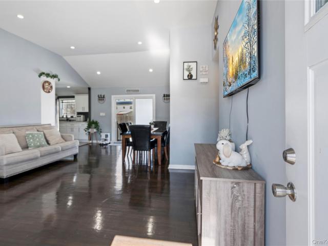Single Family: MLS #963990
