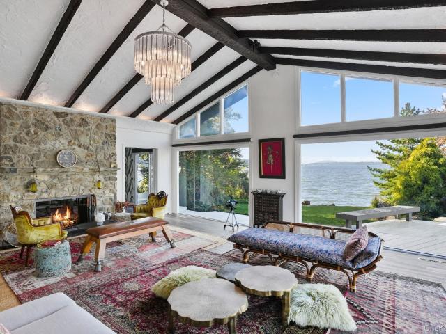 Single Family: MLS #978910