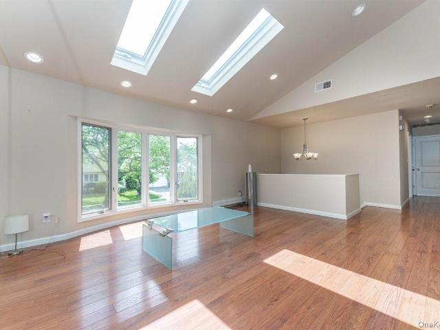 Single Family: MLS #1014