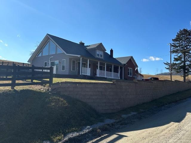 Single Family: MLS #104533