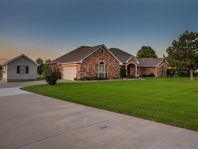 Single Family: MLS #1227