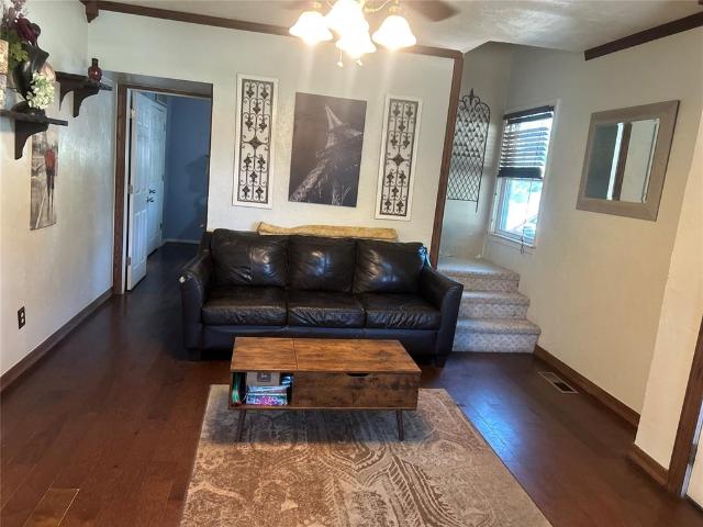 Single Family: MLS #1238