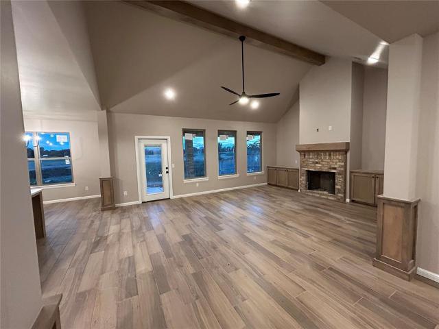 Single Family: MLS #1233
