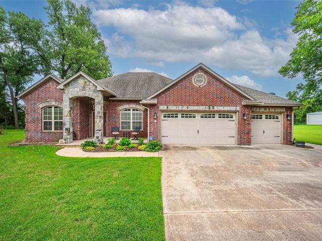 Single Family: MLS #1240